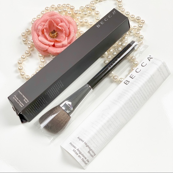 BECCA | Makeup | Becca Angled Highlighting Brush | Poshmark